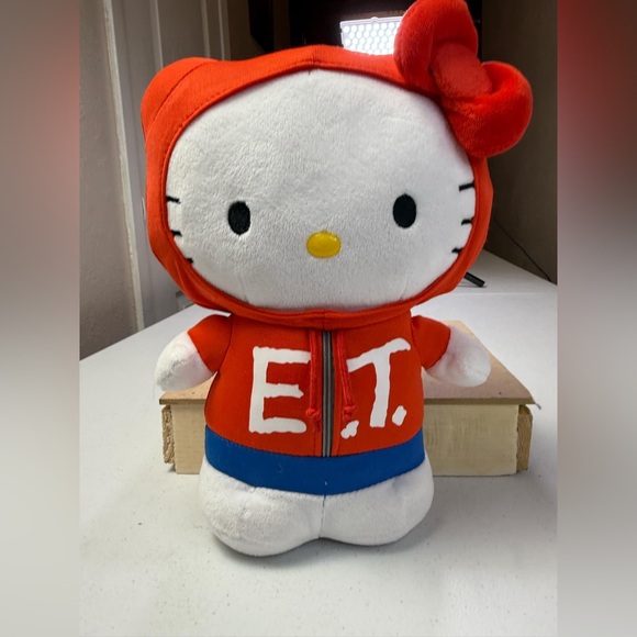 Hello Kitty | Toys | Universal Studios Hello Kitty In Et Costume Plush ...